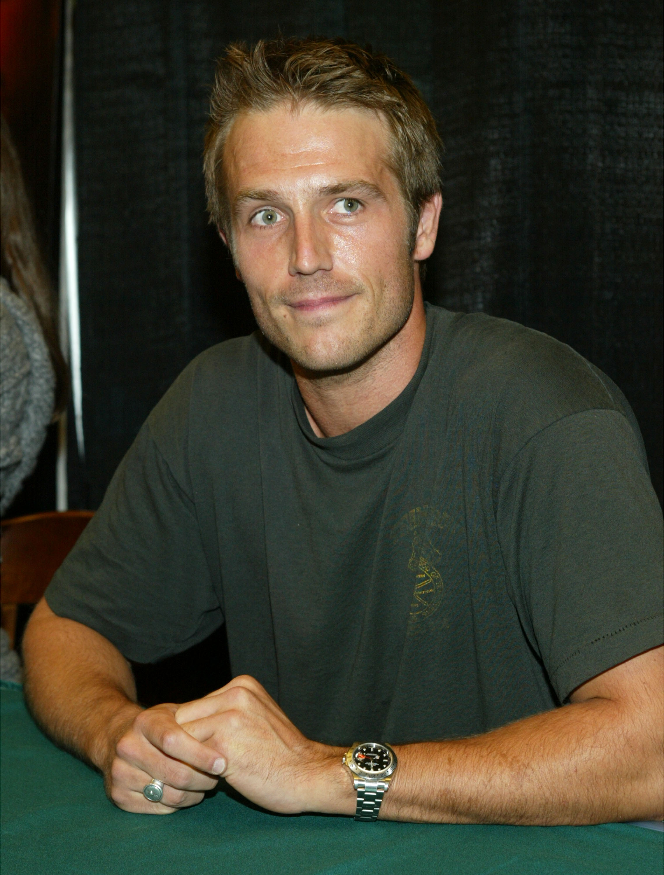 2000s heartthrob actor looks completely unrecognizable after leaving ...