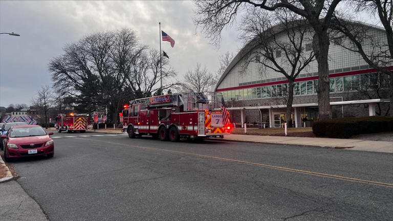 Bomb squad responds to Providence post office