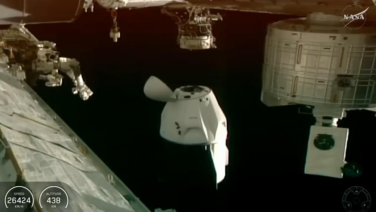 Astronauts leave space station in NASA's first medical evacuation