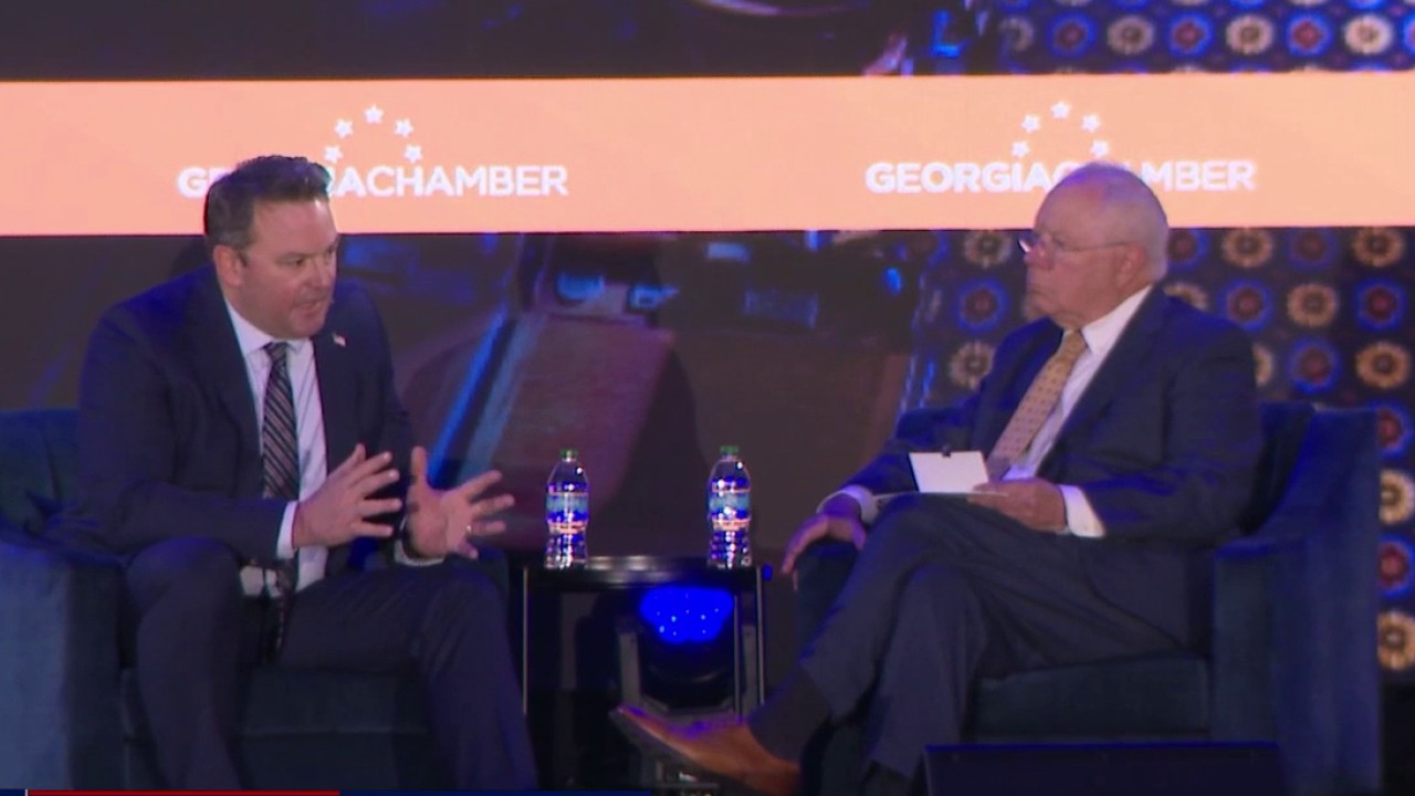 Georgia leaders discuss politics over breakfast