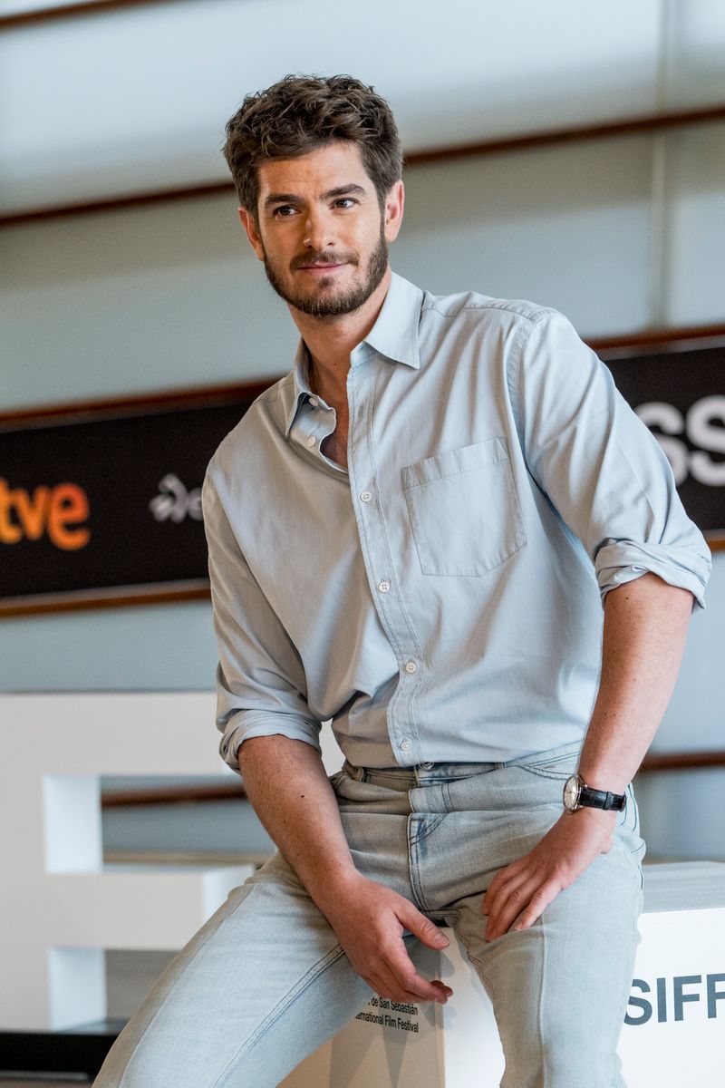 Andrew Garfield’s shocking blonde hair makeover has fans doing a double ...