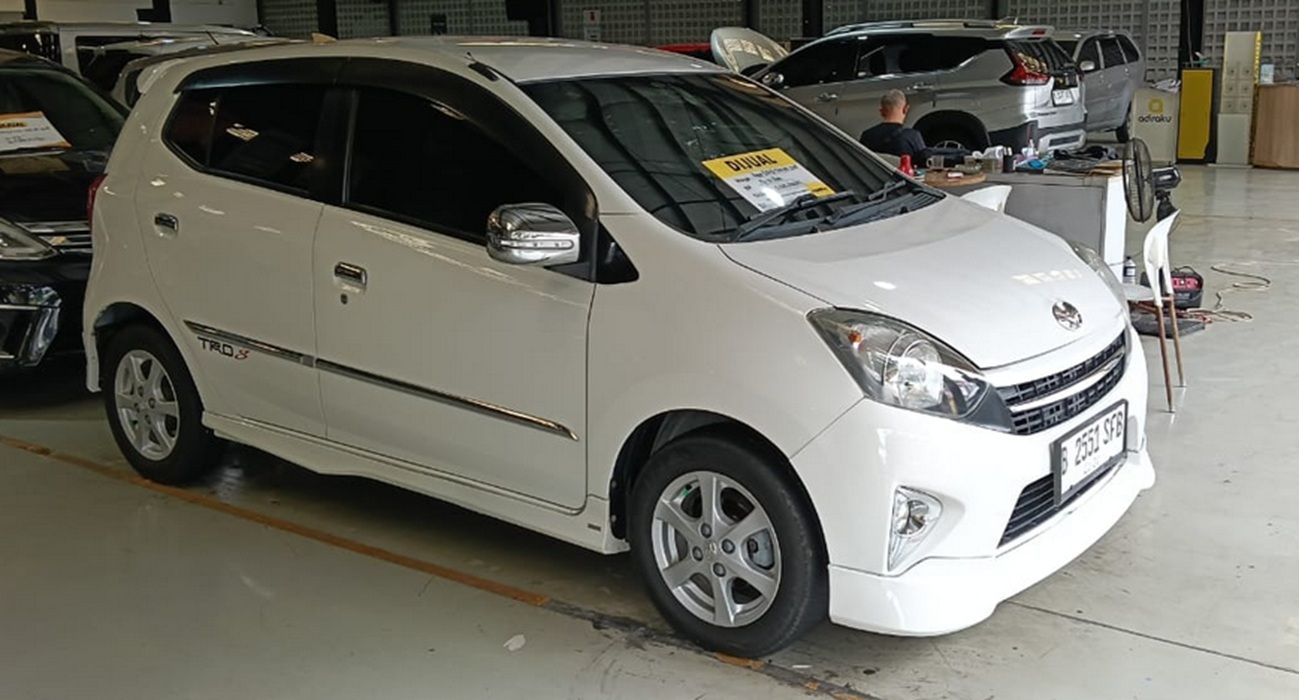Harga mobil bekas Toyota Agya 1.0 tipe G TRD AT 2015, dijual murah
