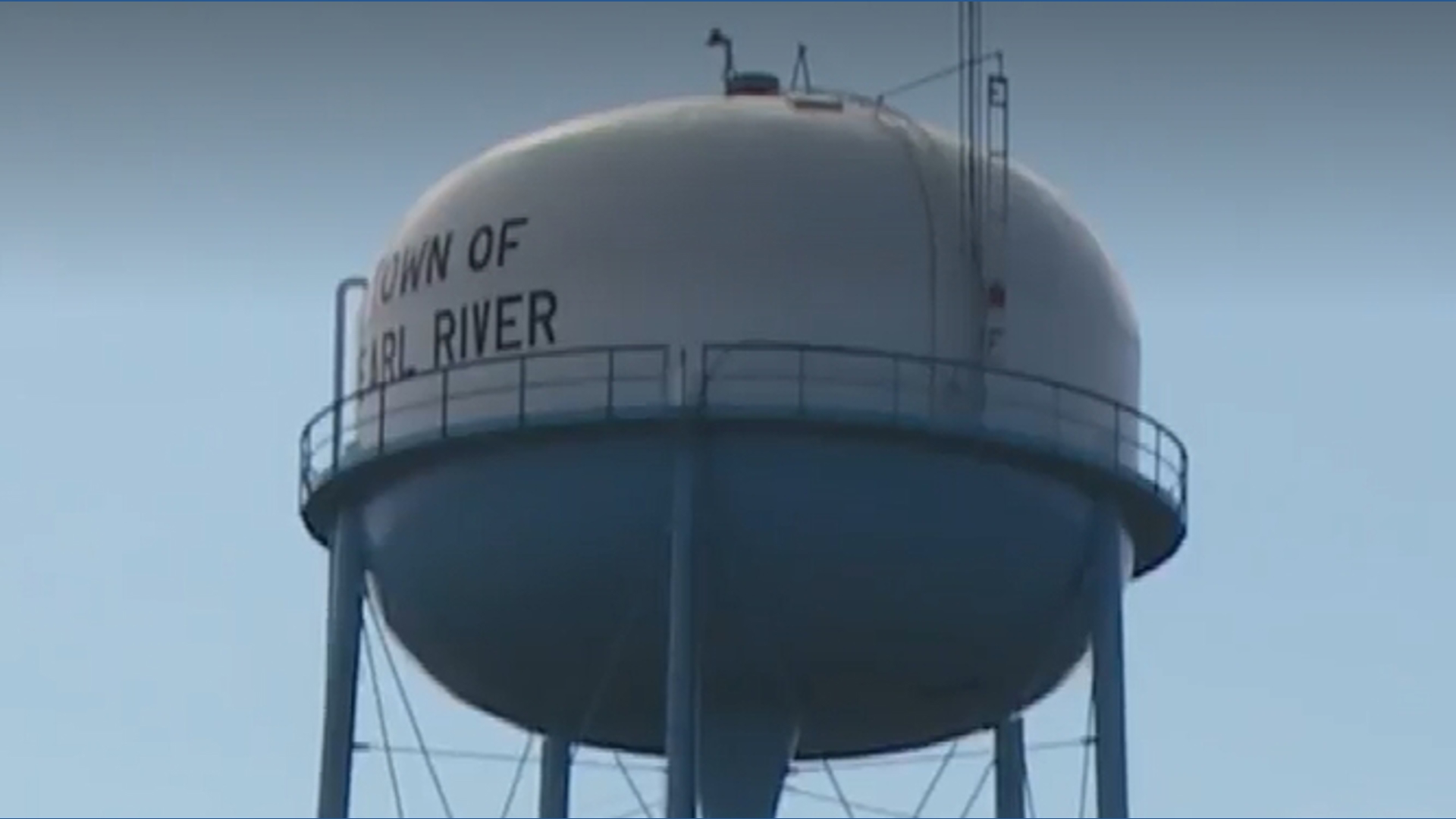 Pearl River under boil water advisory after person climbs water tower