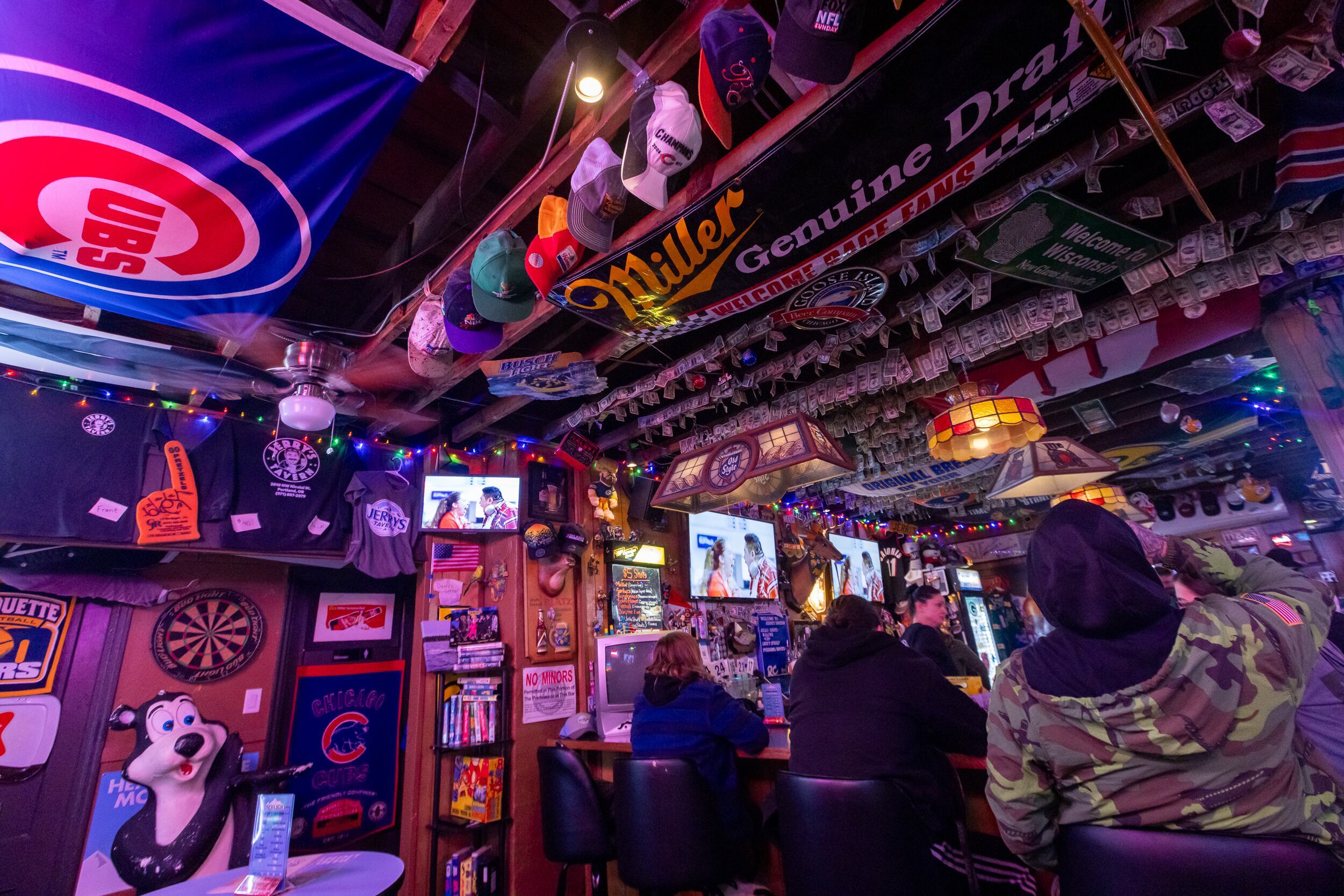 Nominate your favorite sports bar in the Portland area for our Readers ...