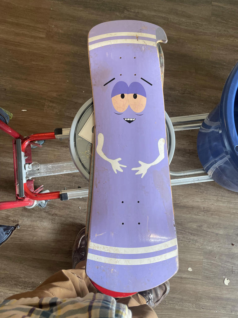 Dumpster divers are revealing their most valuable finds, and it's a ...