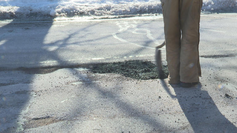 Stevens Point crews use mild weather window for road maintenance