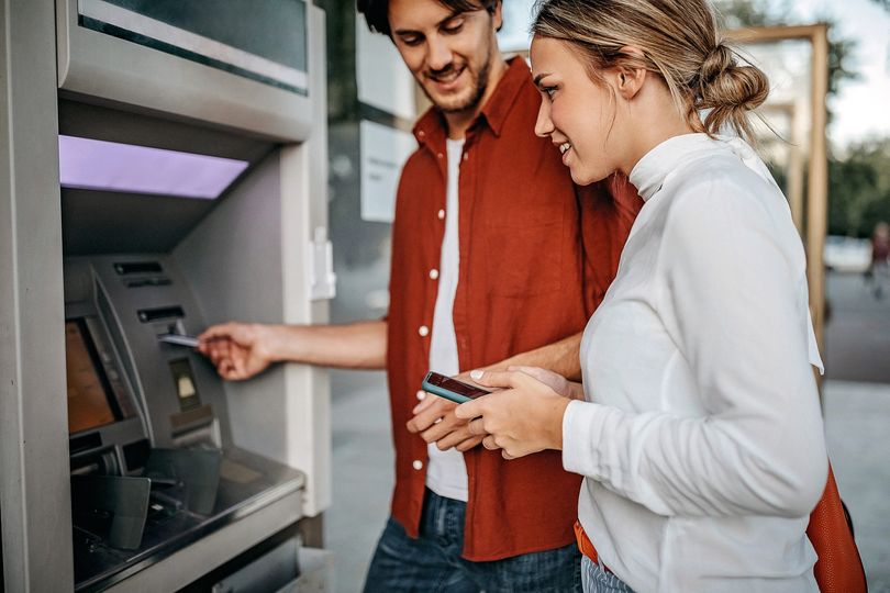 Santander, NatWest, RBS, and Barclays account holders issued savings ...