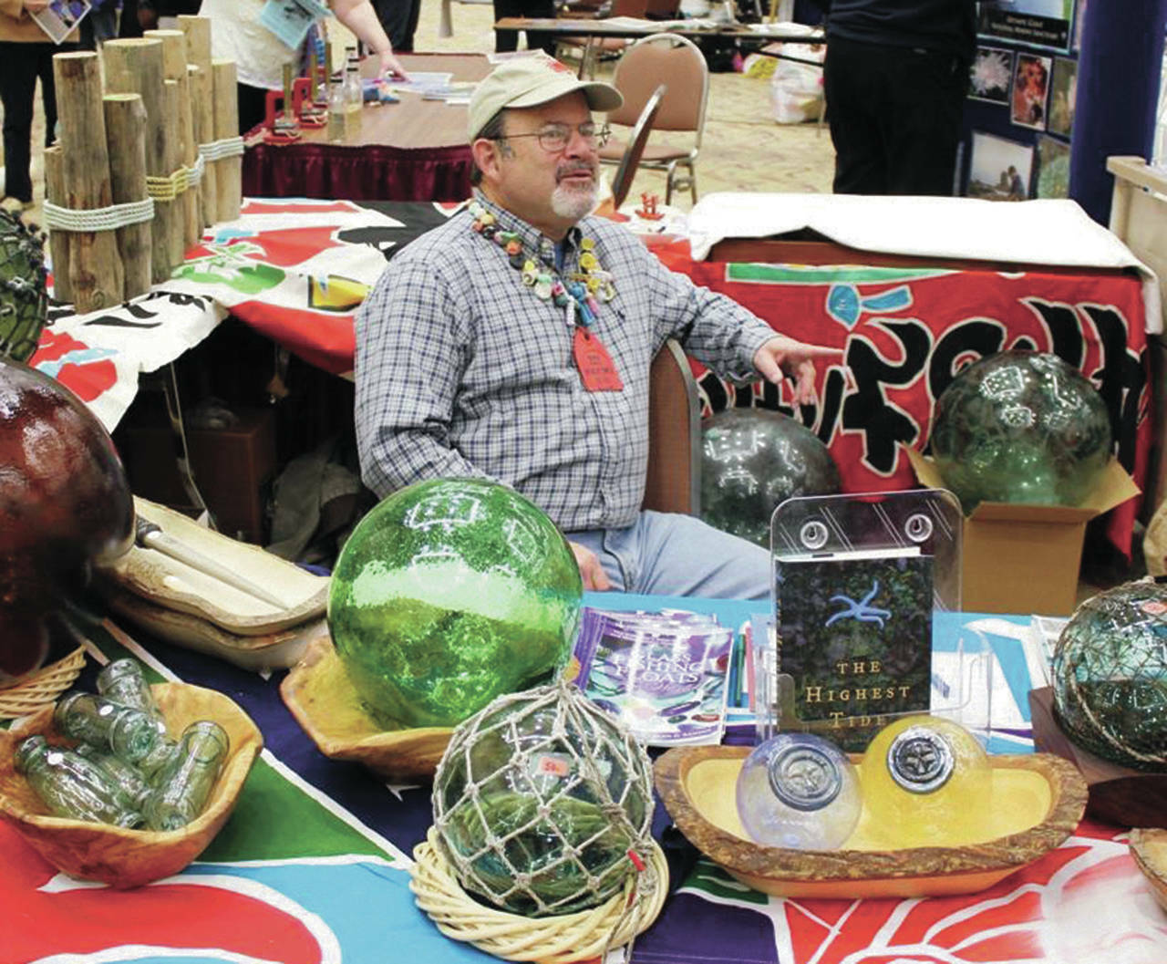 Beachcombers and Glass Float Expo founder stepping down