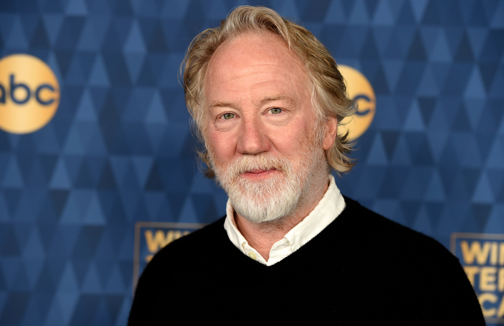 Actor Timothy Busfield ordered held without bond in New Mexico child ...