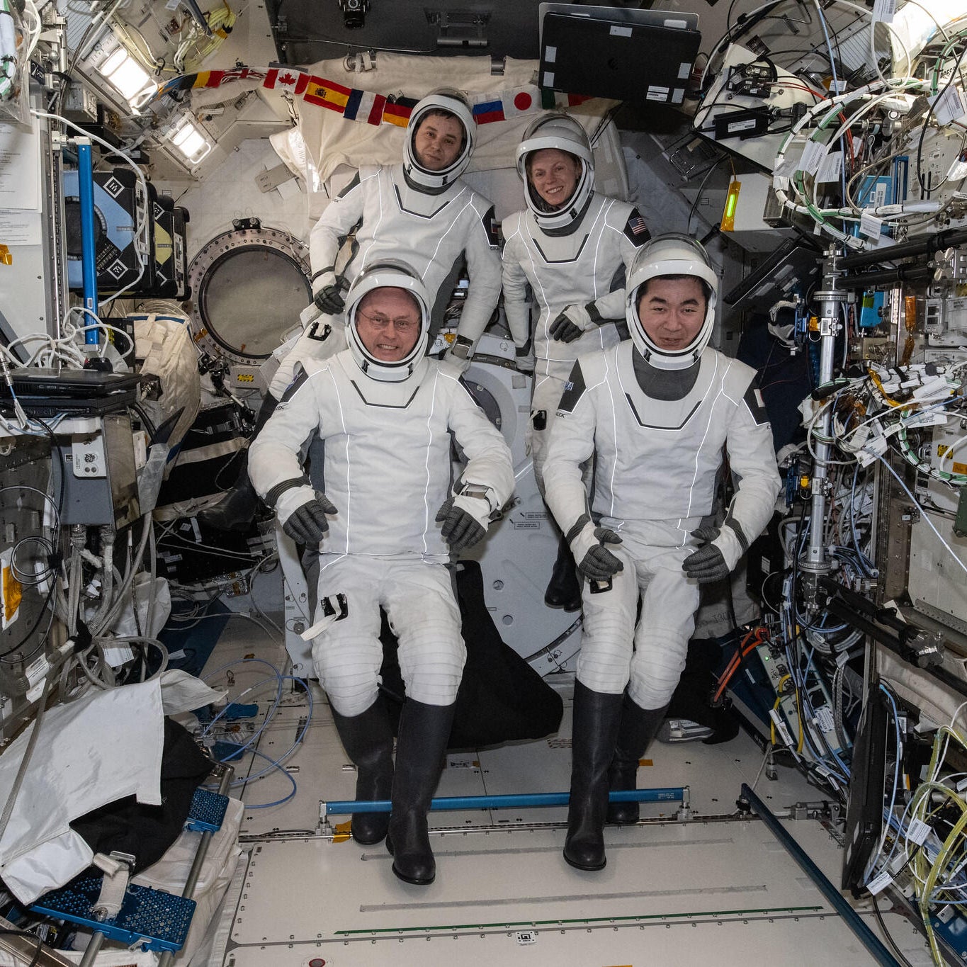 4 space station crewmates back on Earth after medical issue cut mission ...
