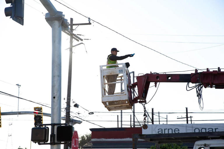 Smart traffic lights roll out on key roads in Playas de Rosarito