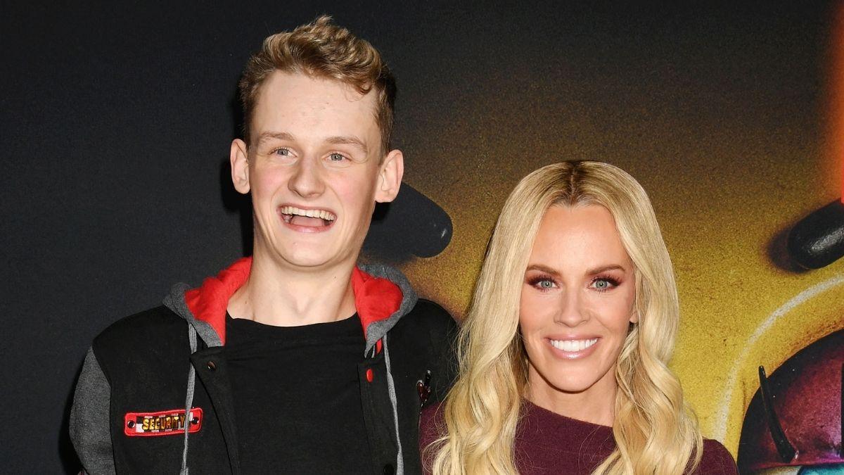 Controversial confession! Jenny McCarthy regrets vaccinating her son ...