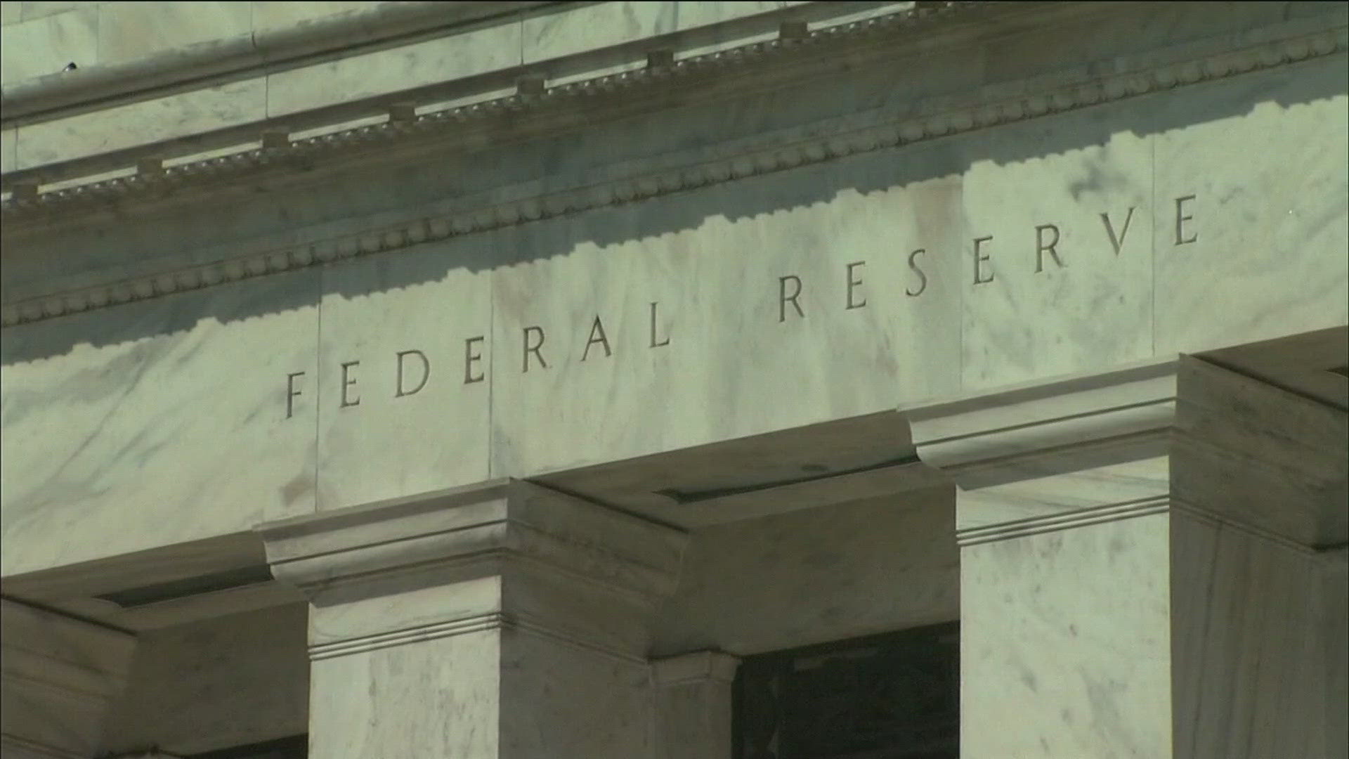How the Federal Reserve Bank's political battle with President Trump ...