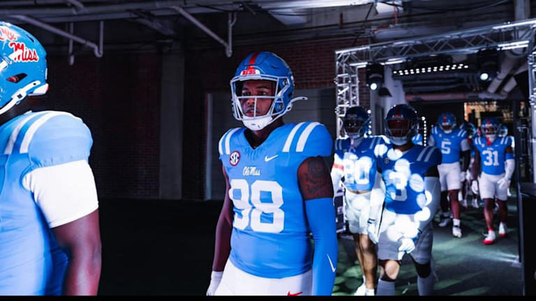 Ole Miss football loses former top-100 EDGE to transfer portal amid ...
