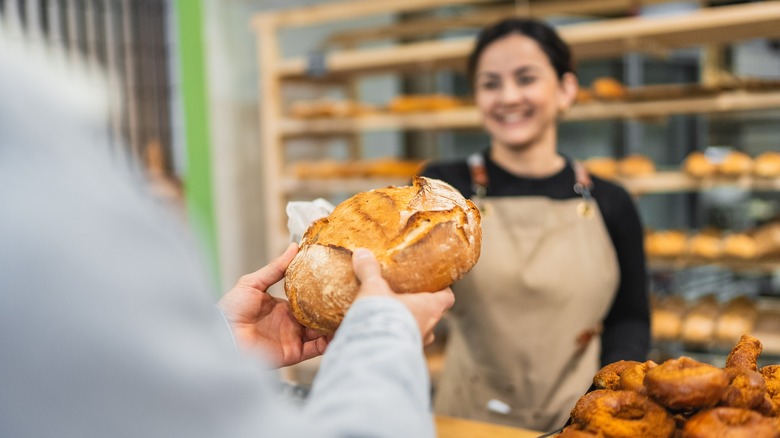 10 things that secretly annoy bakery employees