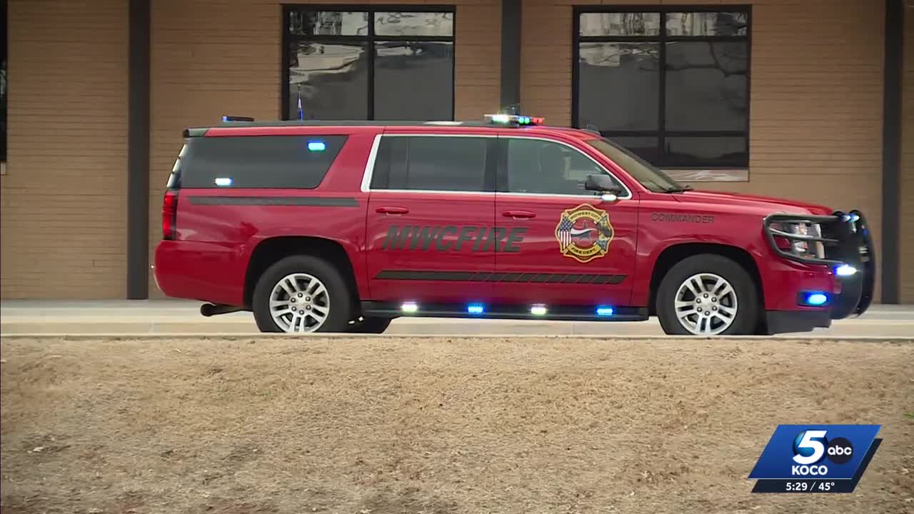 Students evacuated from Midwest City Middle School after fire alarm, smoke