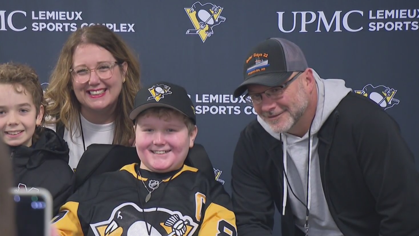 10-year-old's Make-A-Wish comes true with 1-day Pittsburgh Penguins ...