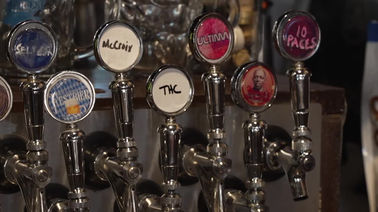 Hemp-derived beverages offer legal high in Wisconsin bars and stores