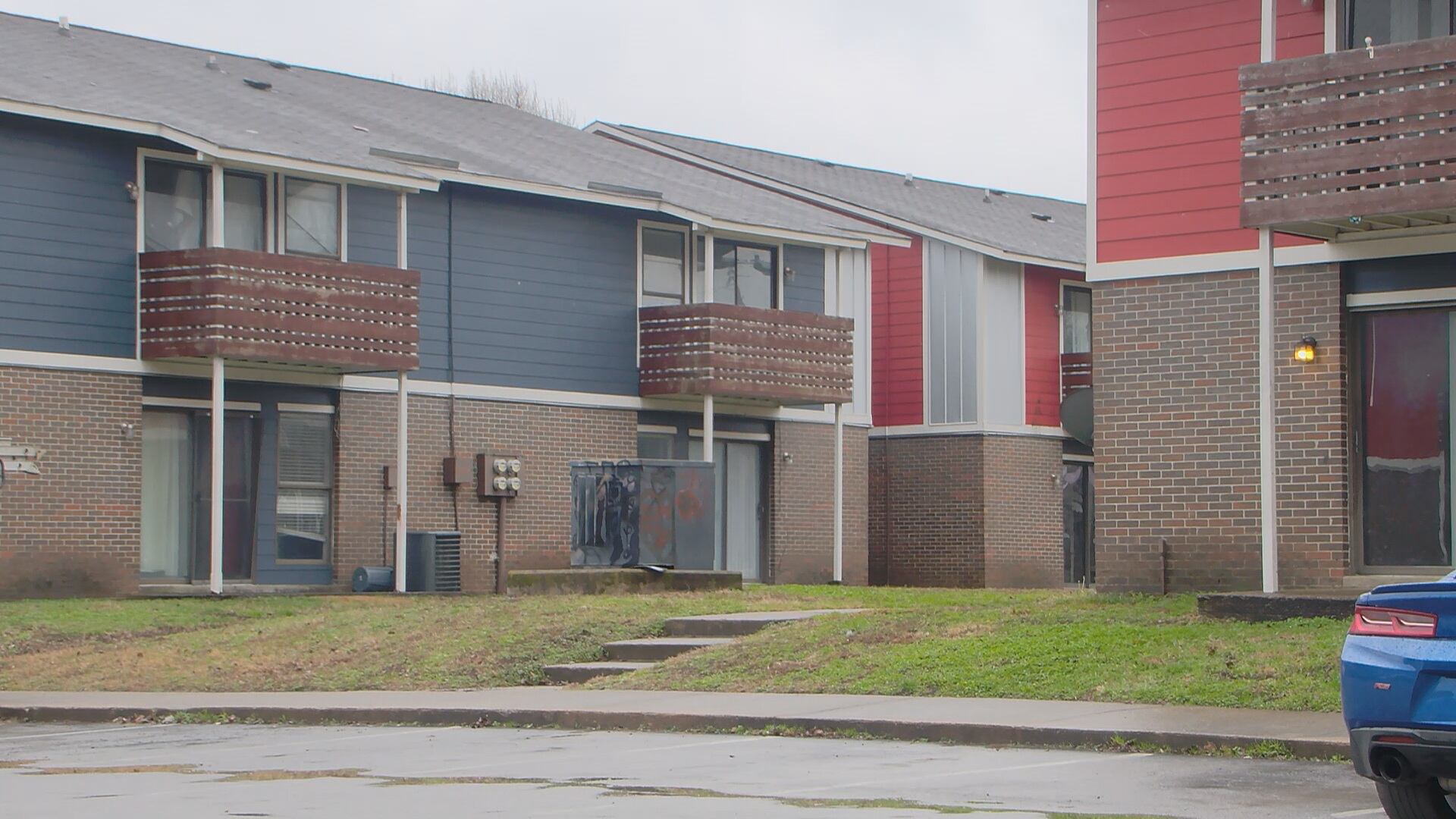 Metro Nashville Police search for man accused of raping teen in ...