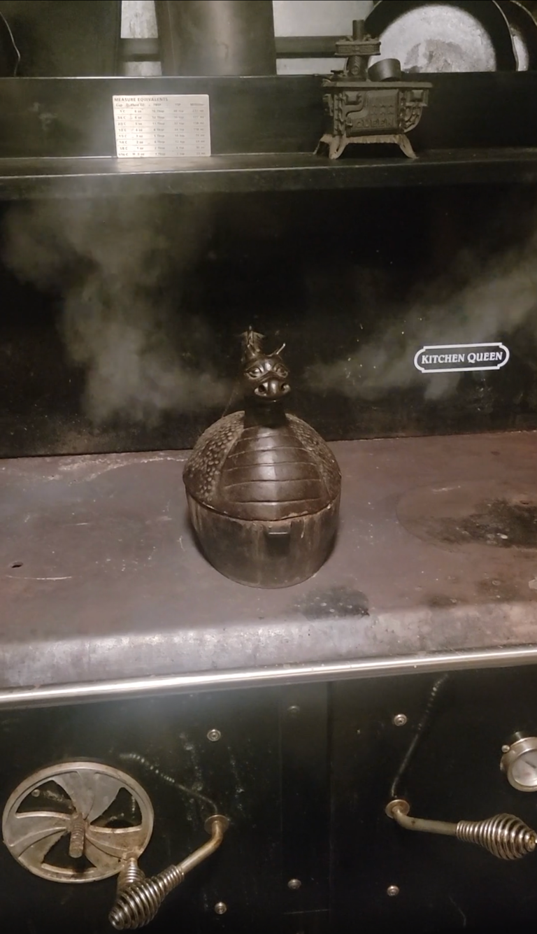 Dumpster divers are revealing their most valuable finds, and it's a ...