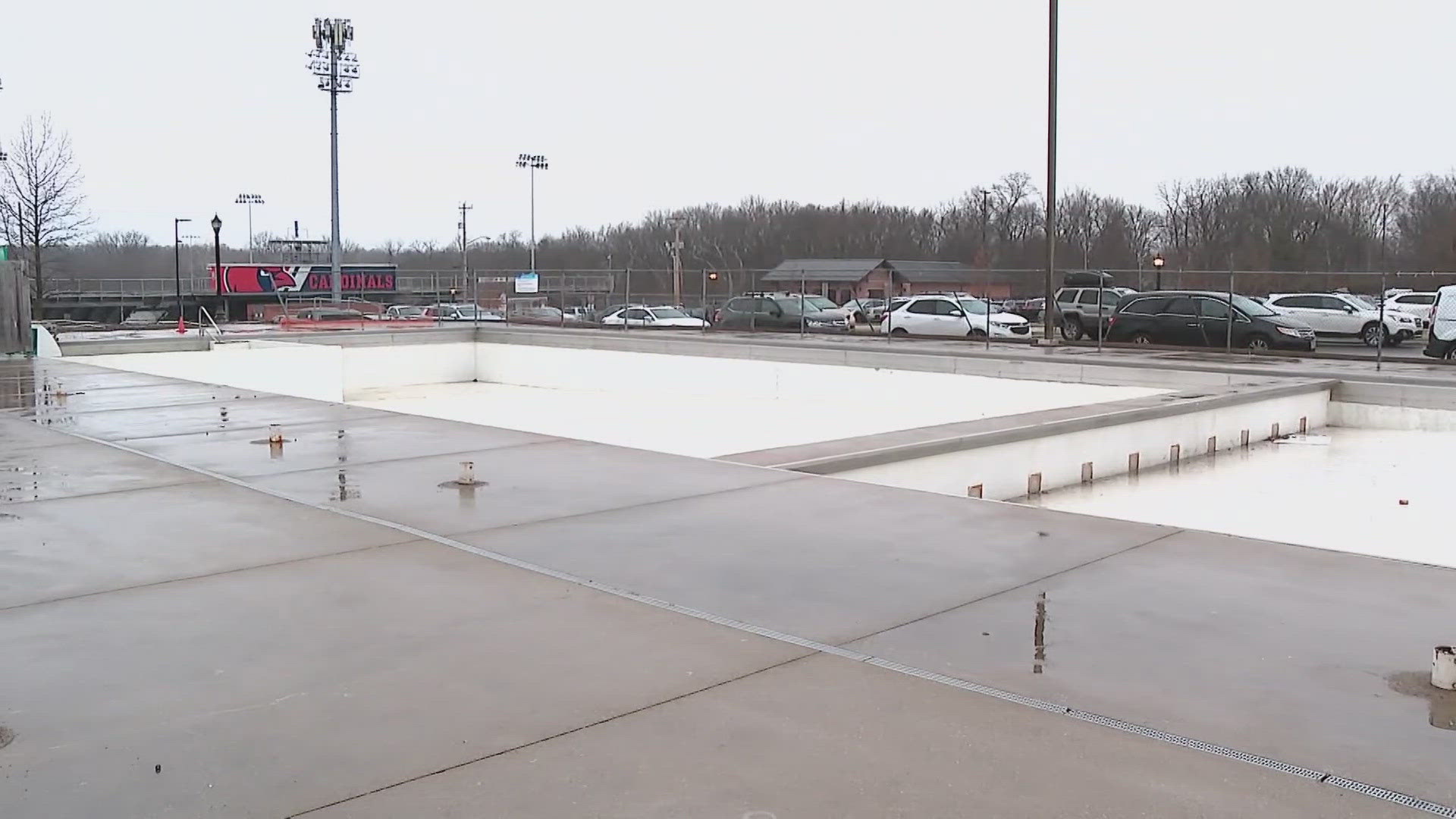 Worthington leaders break ground on new outdoor pool complex