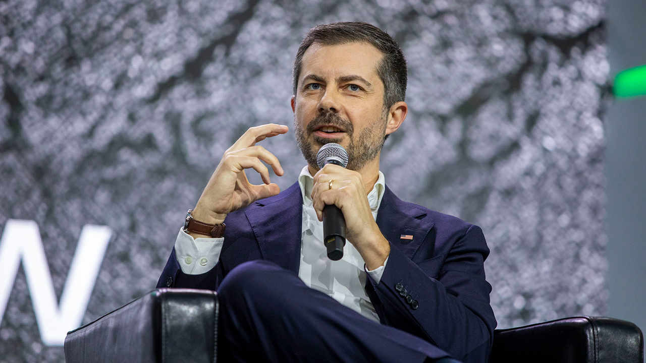 Buttigieg criticizes Trump following Ford factory heckler incident in ...