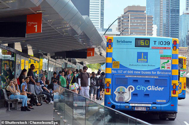 I'm a bus driver and here's why I never wait for people running for the bus
