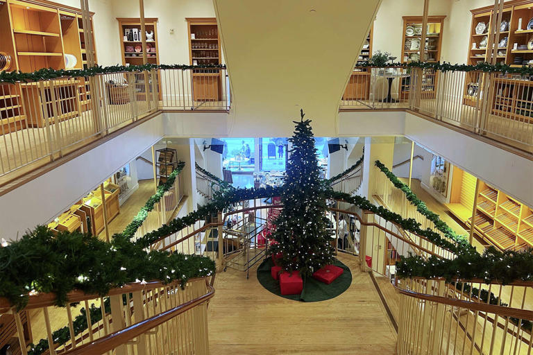 San Francisco-headquartered retailer shutters its only store in the city