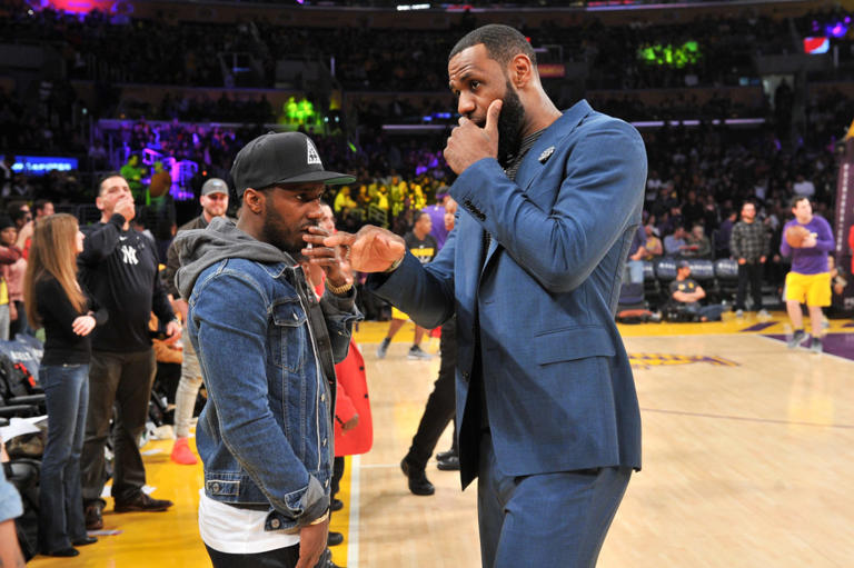 There's growing push for LeBron's agent to be punished