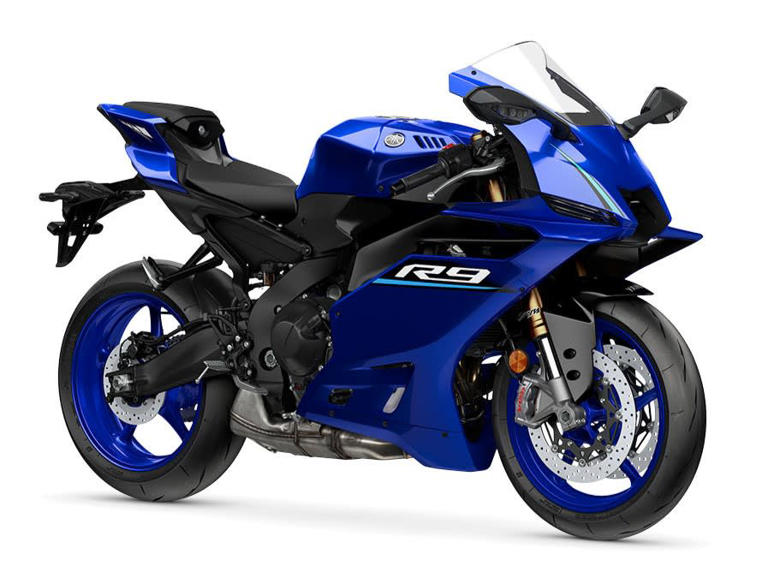 ヤマハ「YZF-R9」新色ブルーで存在感アップ! 70周年記念モデルも発売へ