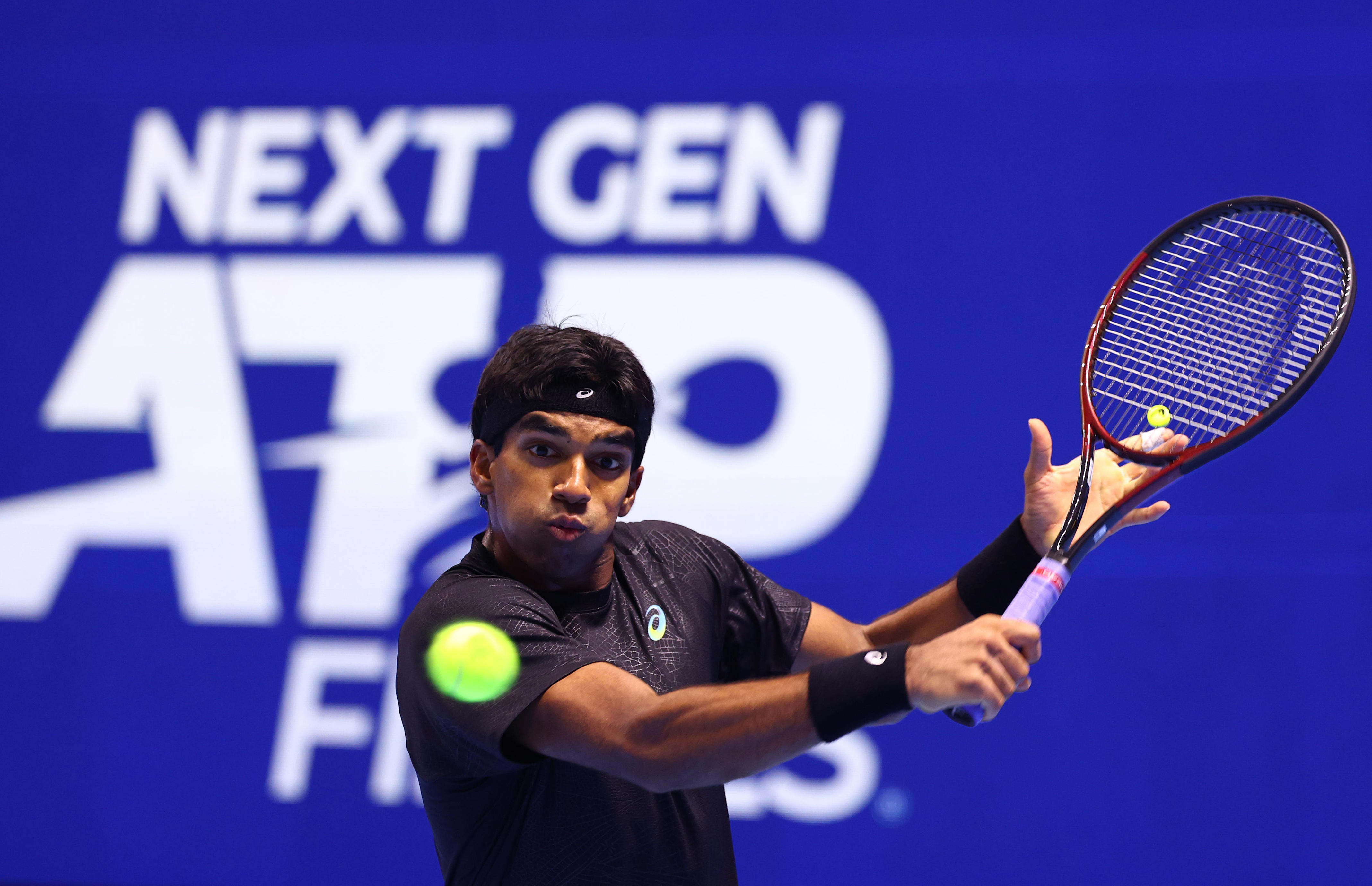 Reggie Miller, Tyrese Haliburton choke sign appears from Carmel tennis ...