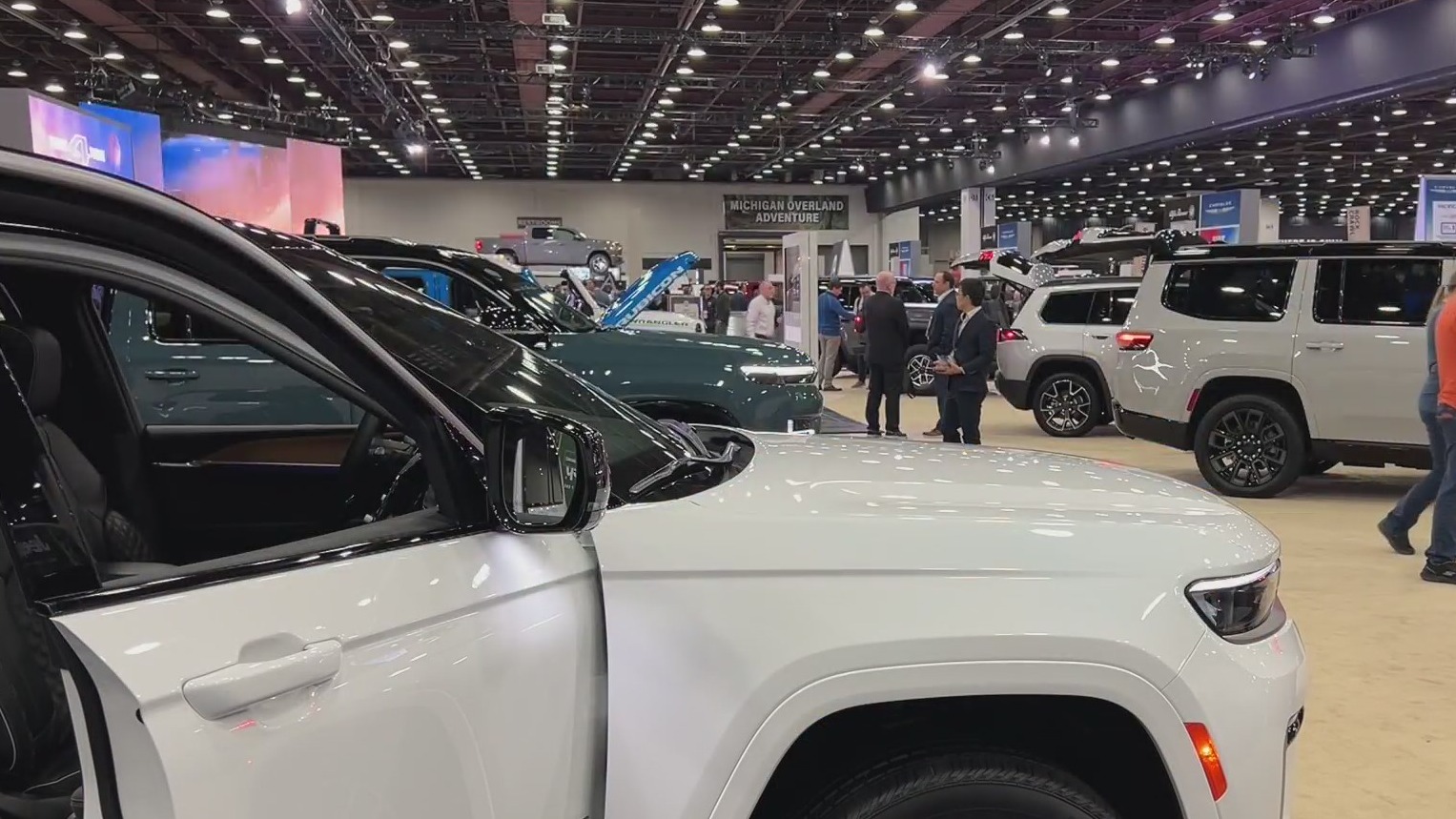 These cutting-edge vehicle will be displayed at Detroit Auto Show