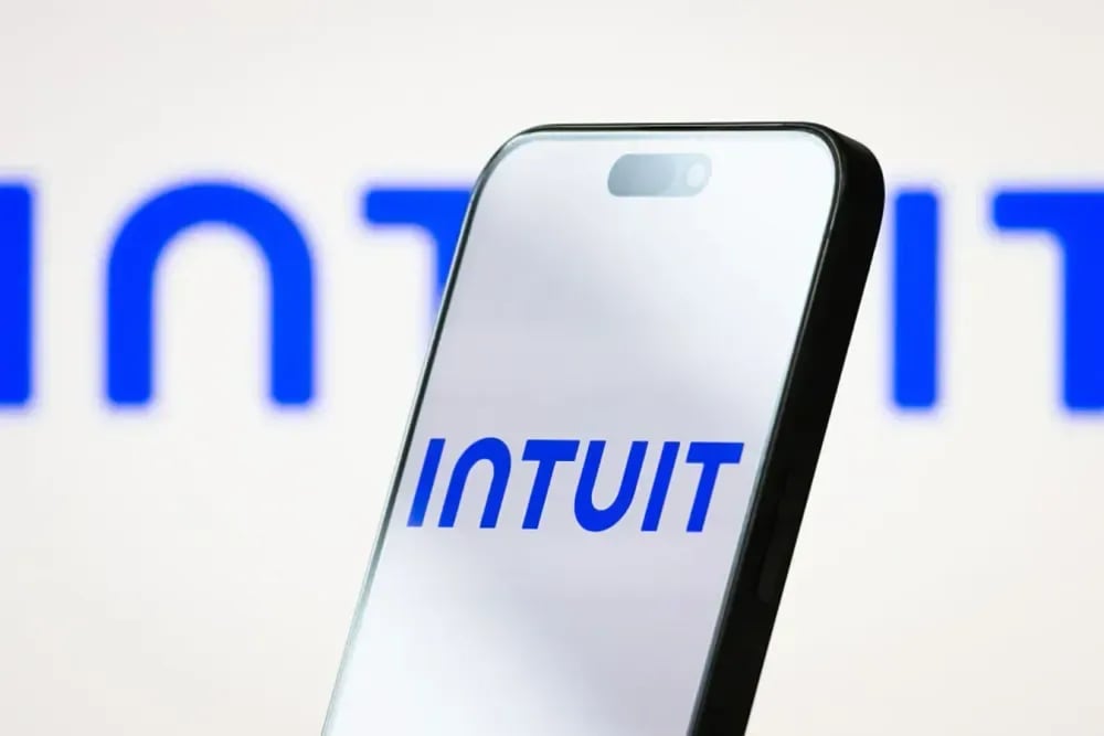 Intuit stock falls off a cliff amid market pressure, but retail sees a ...