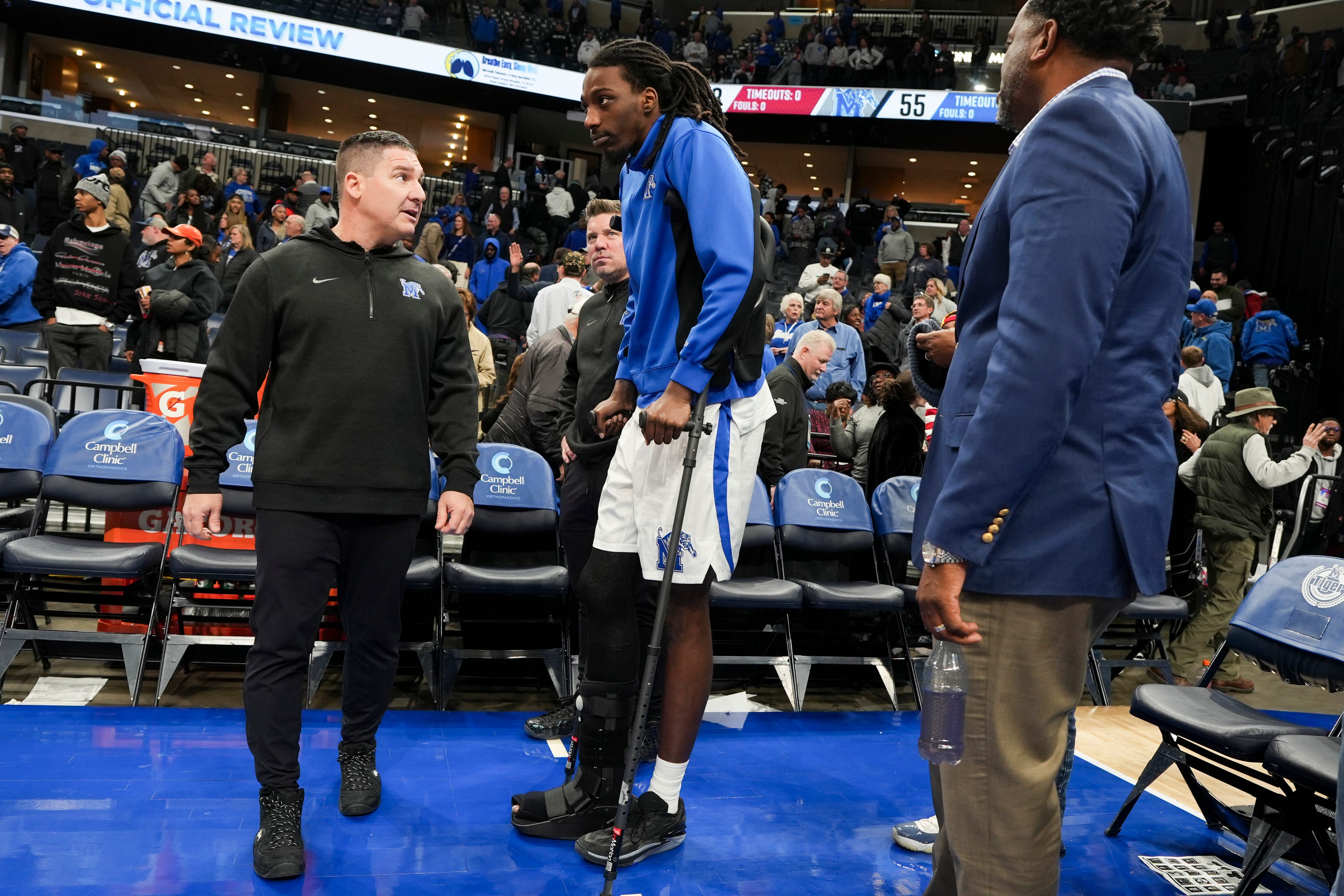 Aaron Bradshaw injury update: Knee, ankle hurt in win, Penny Hardaway says