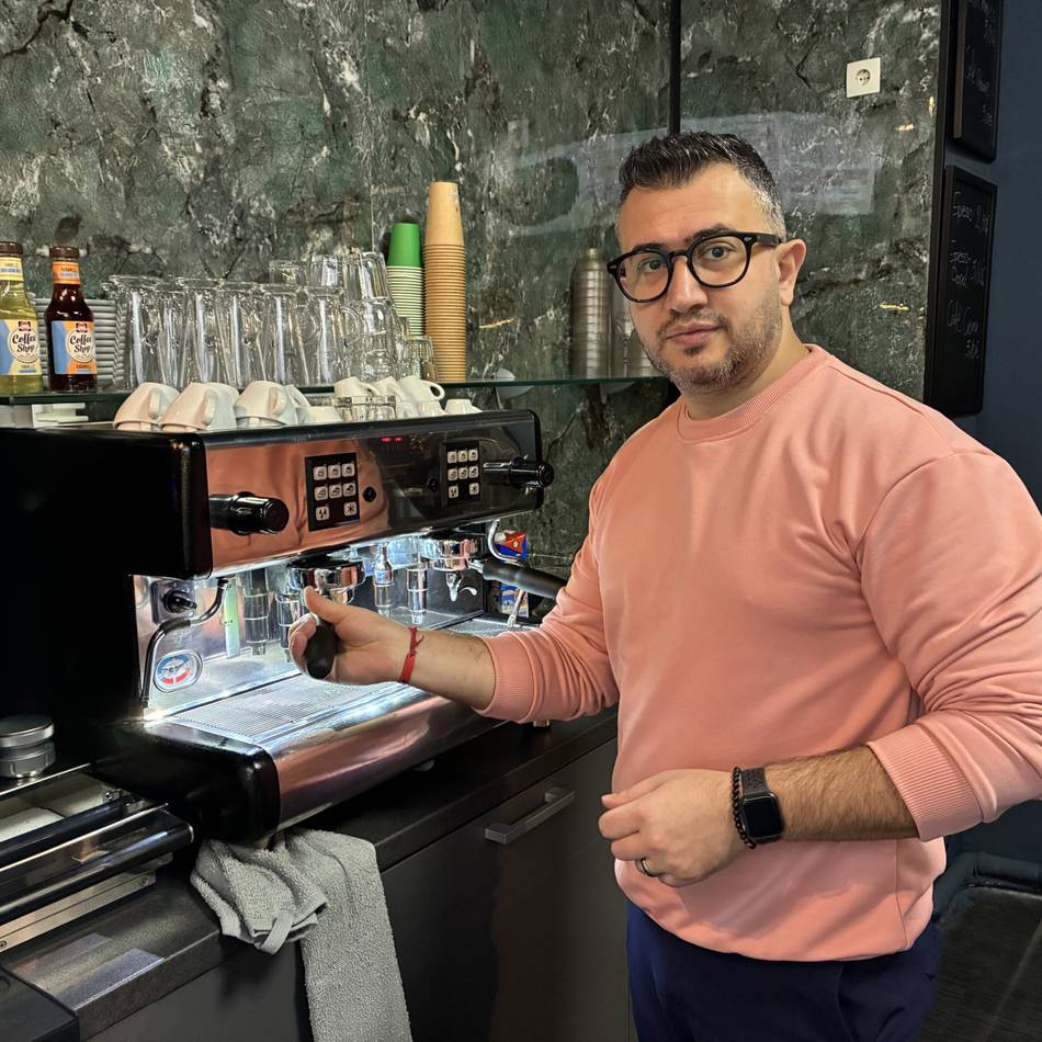 Bunte asiatische Getränke und ein Treffpunkt für die Jugend