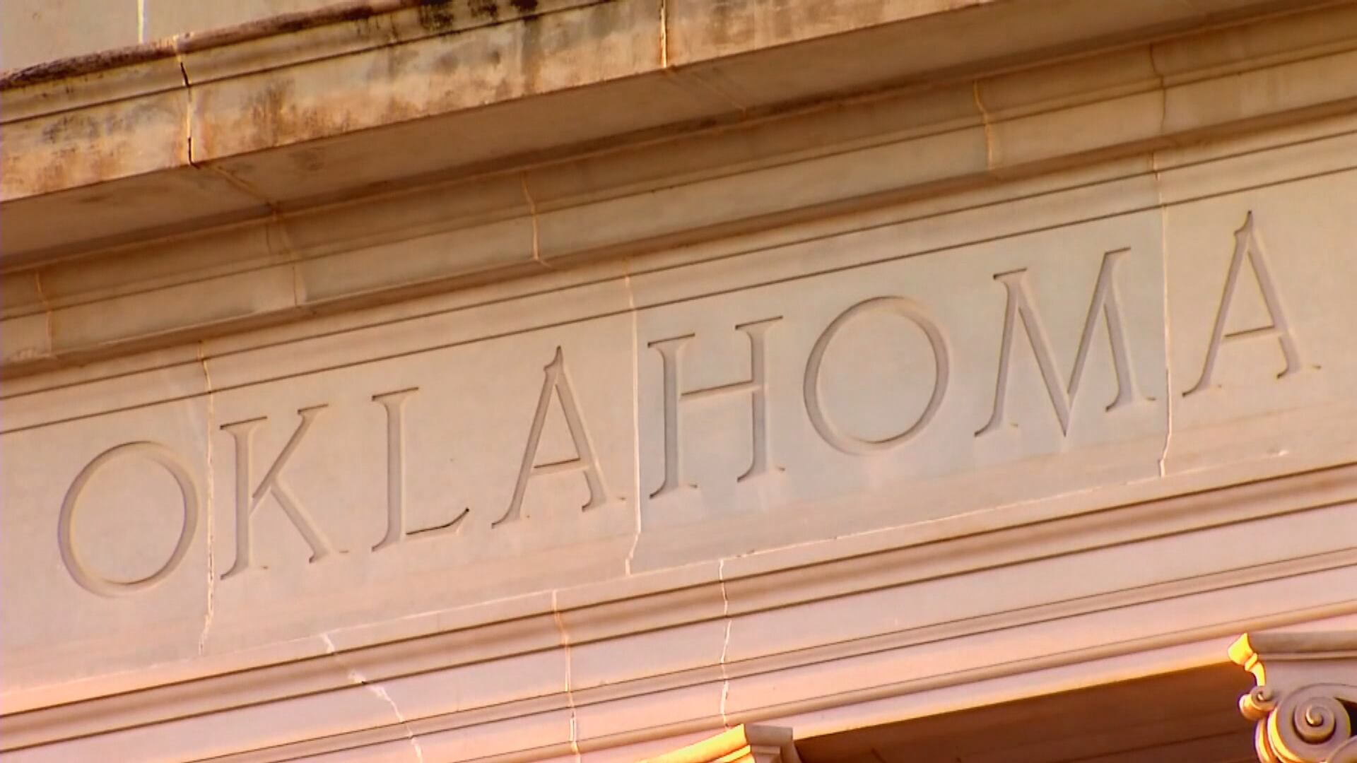 Oklahoma lawmaker proposes bills on high school graduation, literacy