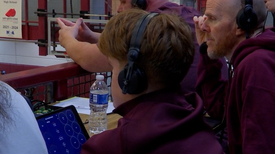 Alcoa 8th grader works towards sports broadcasting dream after start as ...