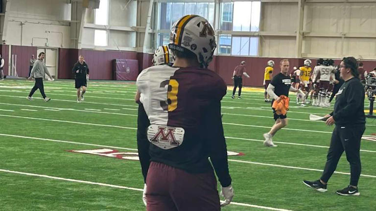 Koi Perich's decision to transfer to Oregon feels messy