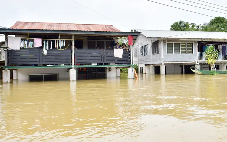 S’wak govt denies withholding aid from flood victims refusing to evacuate