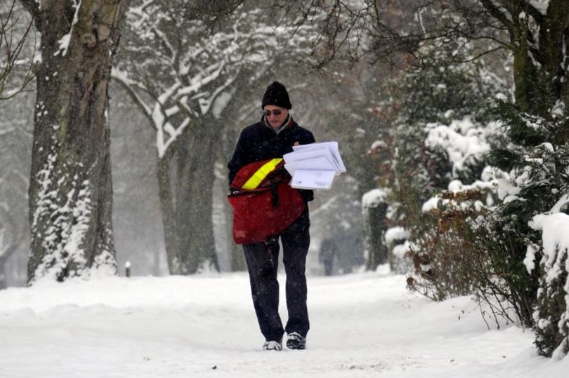 Next UK snow bomb will last for 10 days non-stop - and flurries begin soon