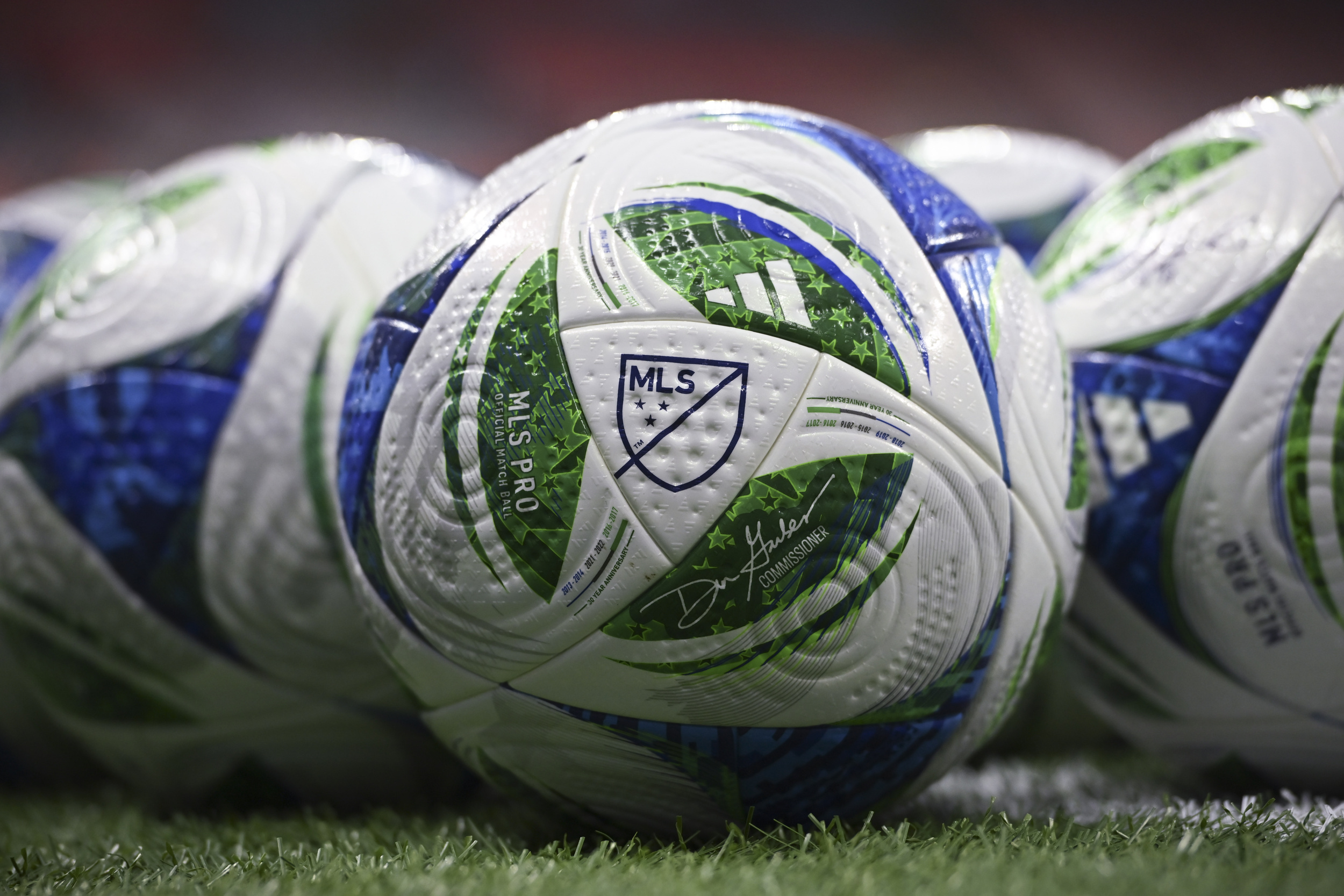 Man United plot bargain swoop for 'new Moises Caicedo' as La Liga ...