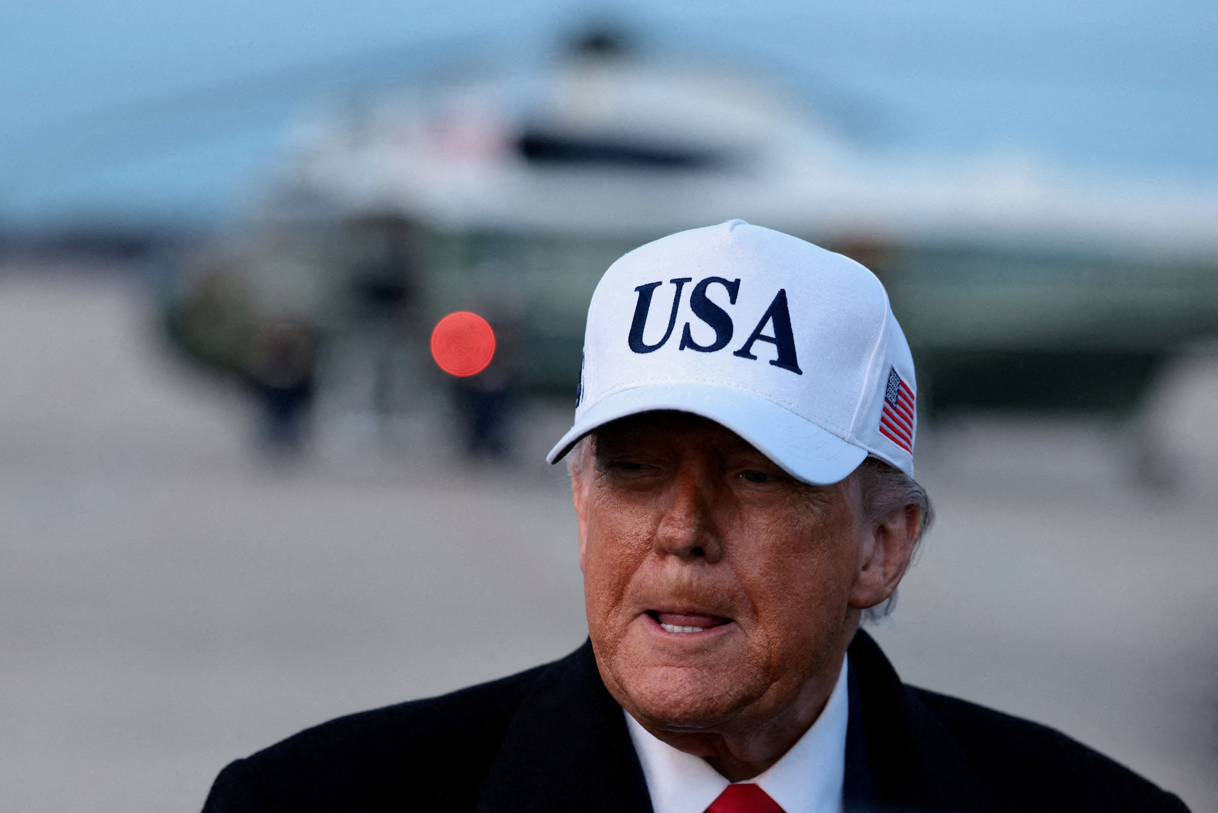 Trump backs protesters, hints at Iran regime change