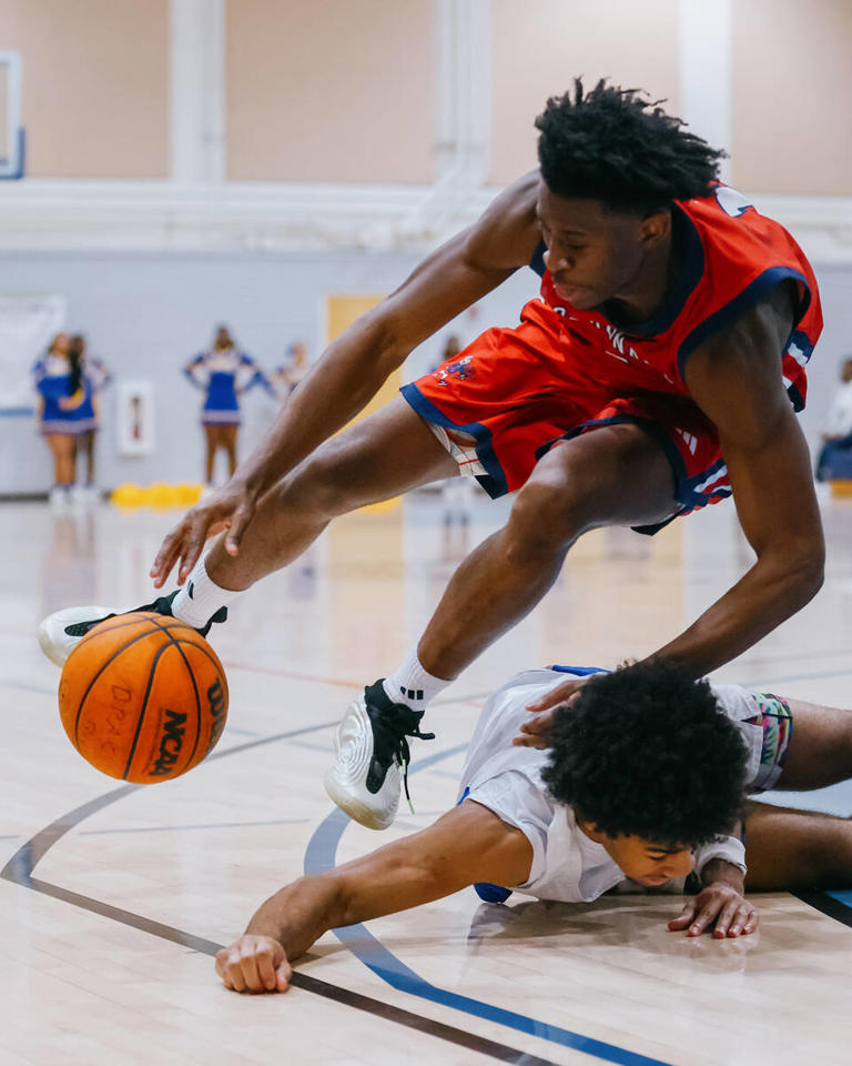 Coronado holds off Democracy Prep in wild OT ending — photos