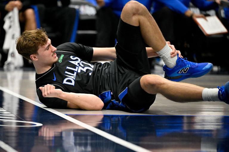 Cooper Flagg exits with ankle sprain in Mavericks nightmare