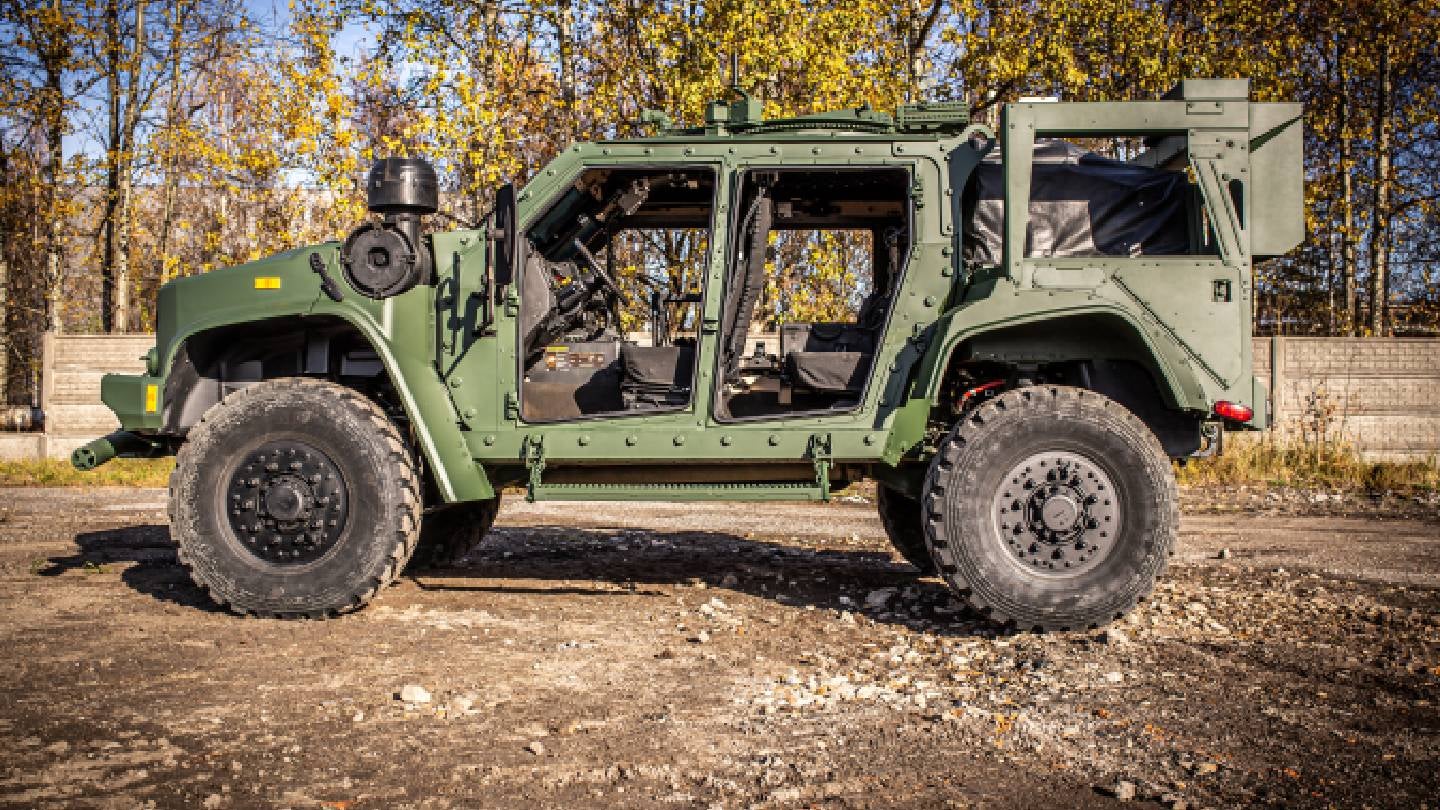 Netherlands MoD orders additional DXPVs from Oshkosh Defense