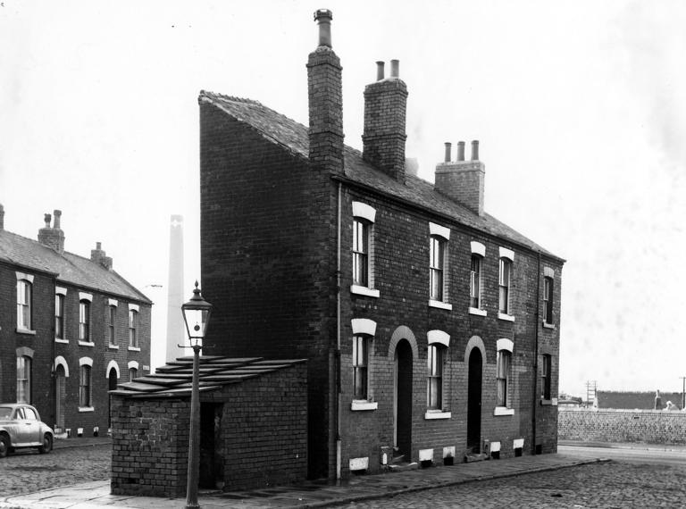 Bifourous photos take you back to Beeston in 1967