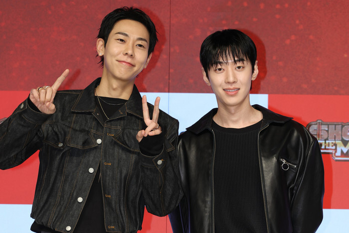 S Korean rappers Loco and Gray