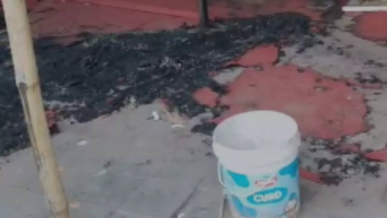 Maharashtra civic body polls: Fire guts Congress candidate booth office ...