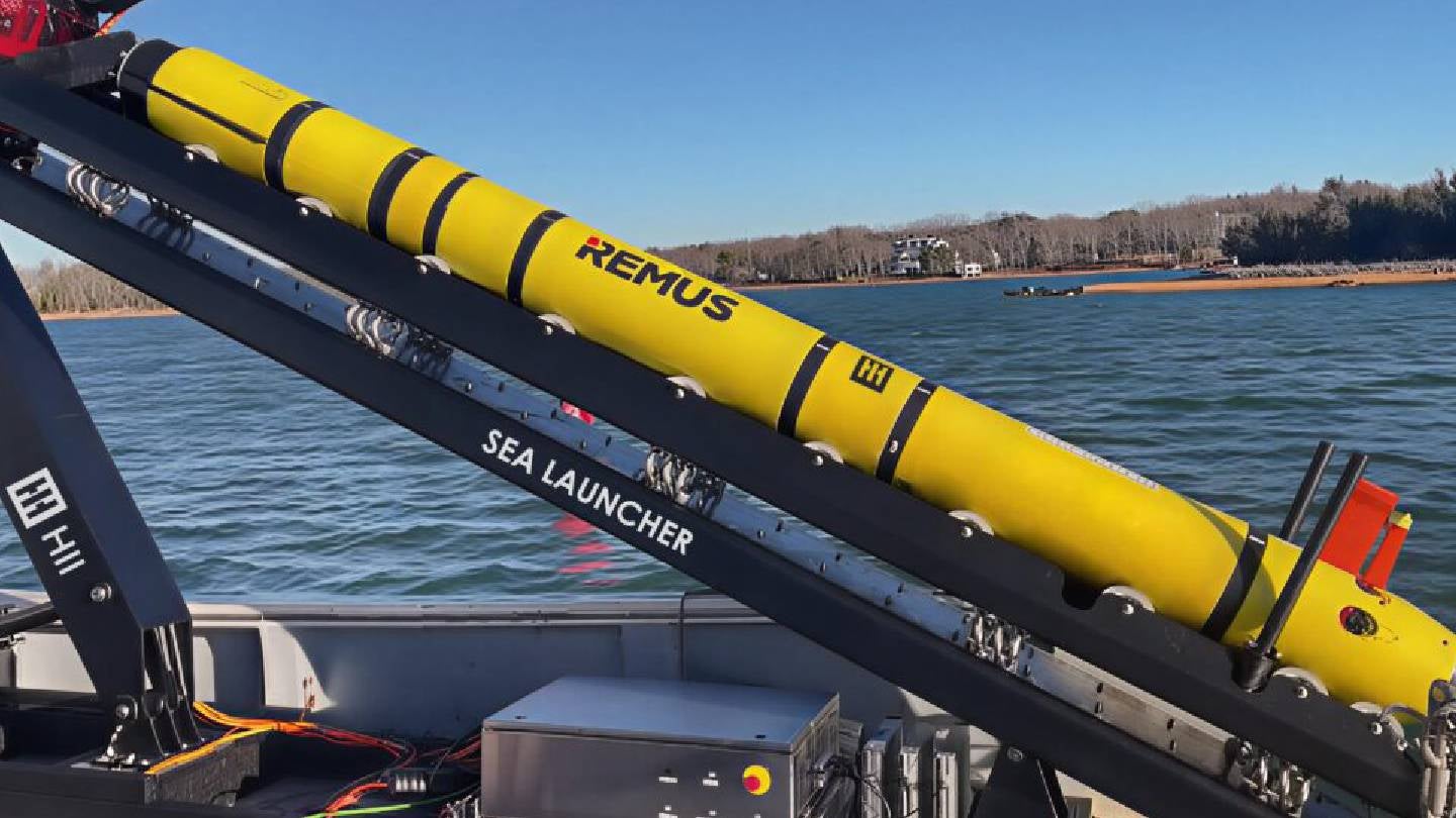 HII demonstrates shipboard deployment of REMUS UUV