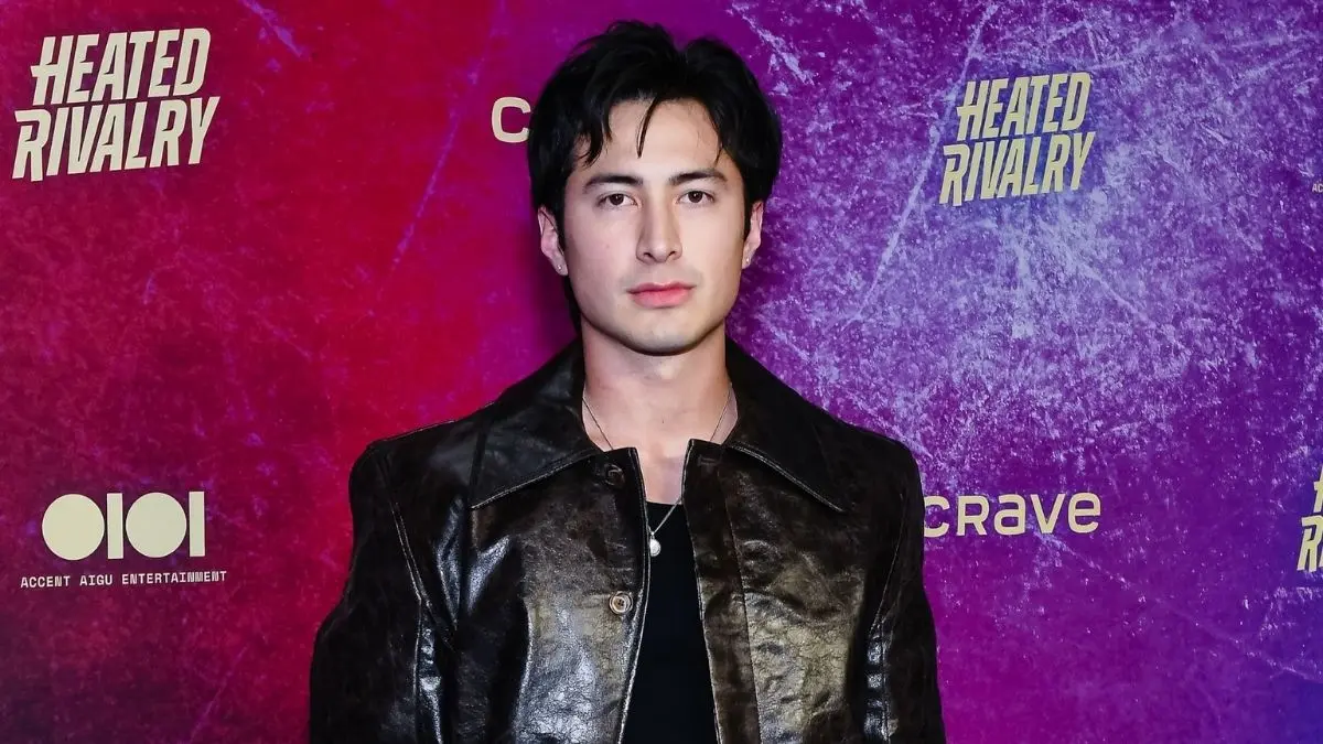 Hudson Williams talks fitness, dimples, stretch marks, and 'Heated ...